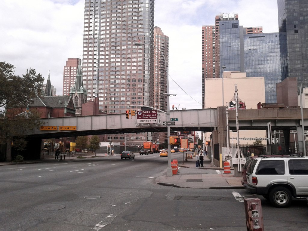 Take a Walk on the High Line | Well Designed and Built